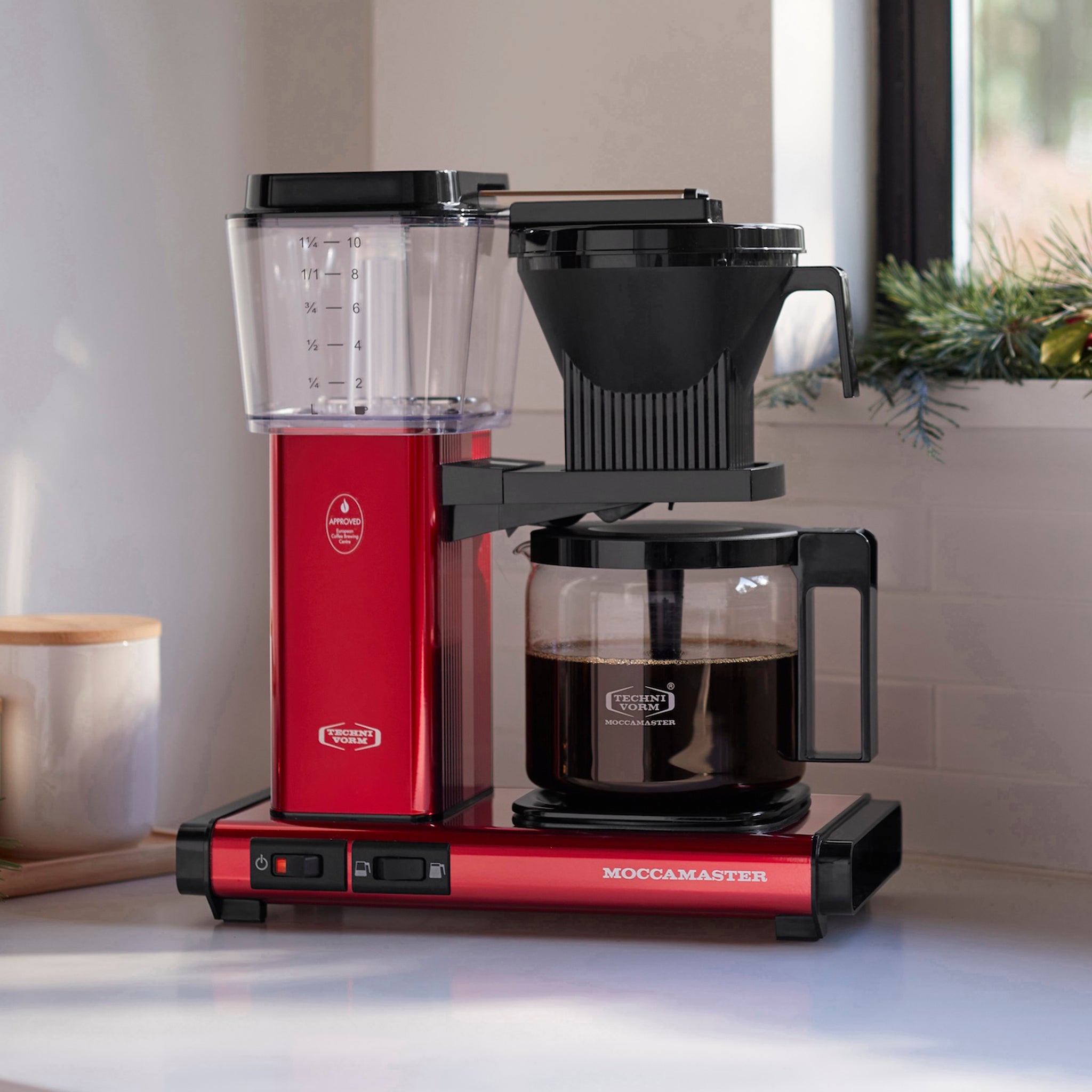 Automatic Coffee Machine: Moccamaster KBGV Select Coffee Maker ...